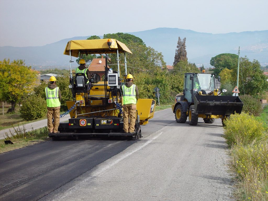 Asphalt Distributors - Blanchard Machinery
